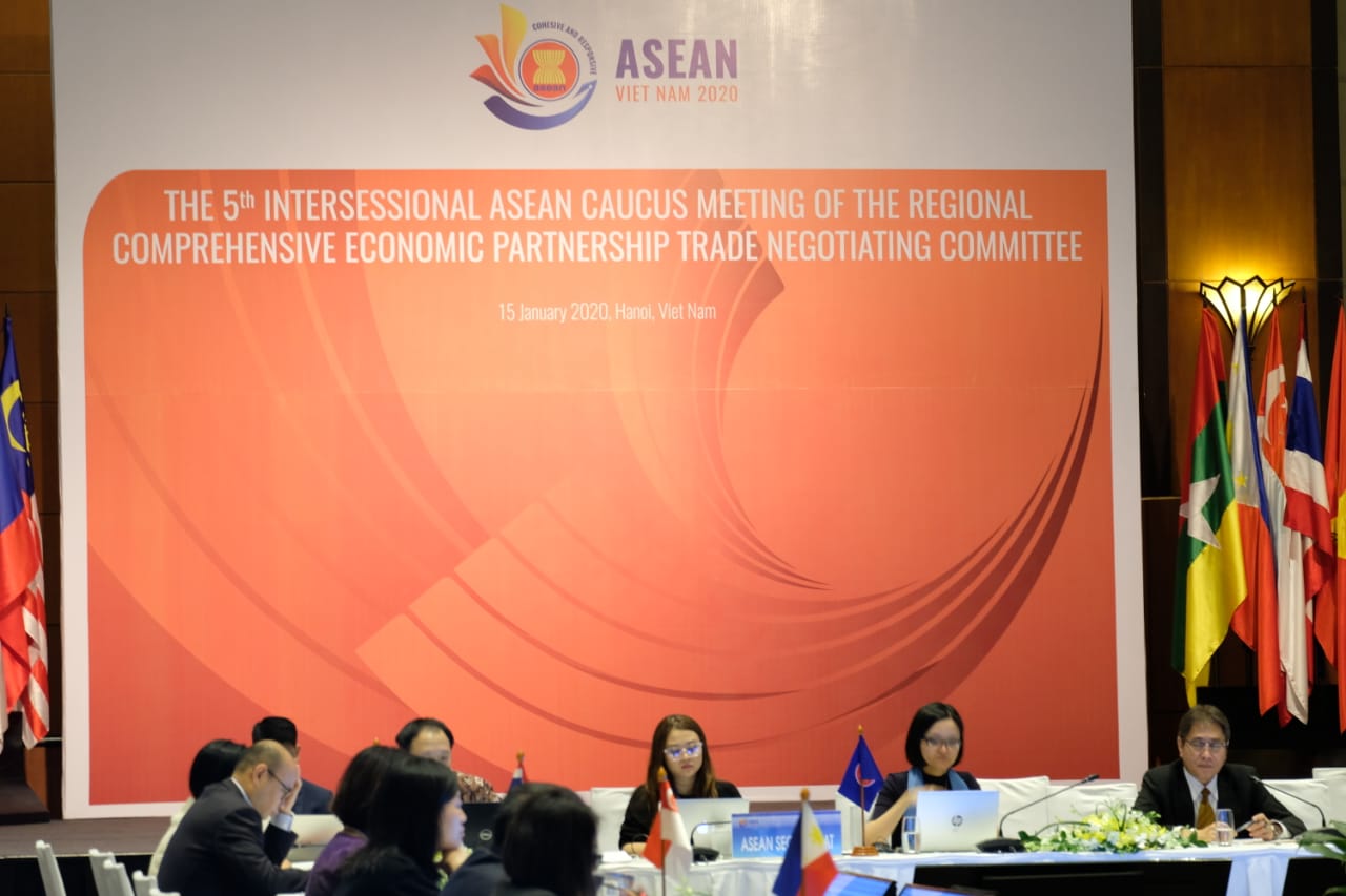 The 5th Intersessional ASEAN Caucus Meeting of the RCEP TNC - Ditjen PPI